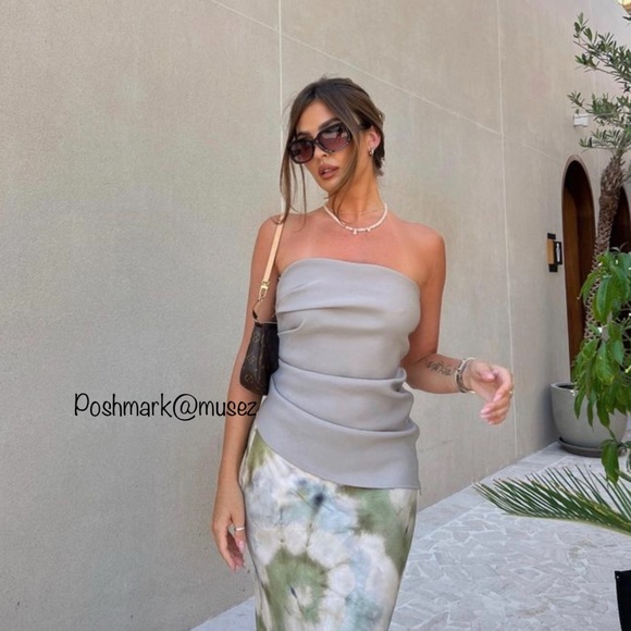 Zara | Tops | Zara Ruched Bandeau Top | Poshmark